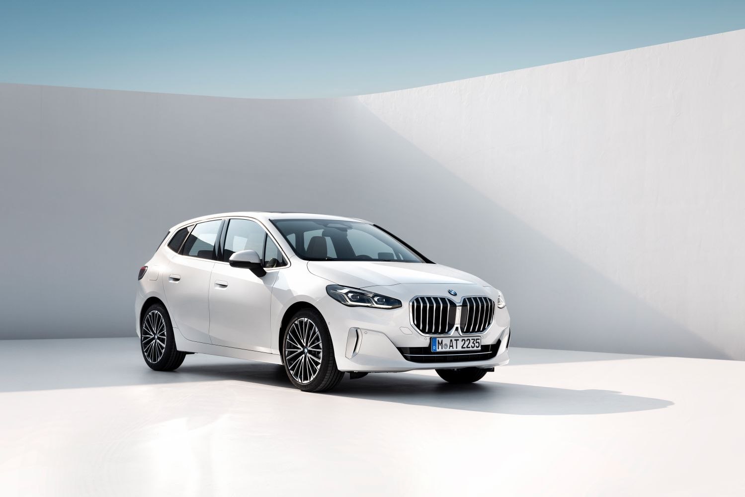 BMW 2 Series Active Tourer (U06) 225e (245 Hp) Plug-in Hybrid xDrive Steptronic